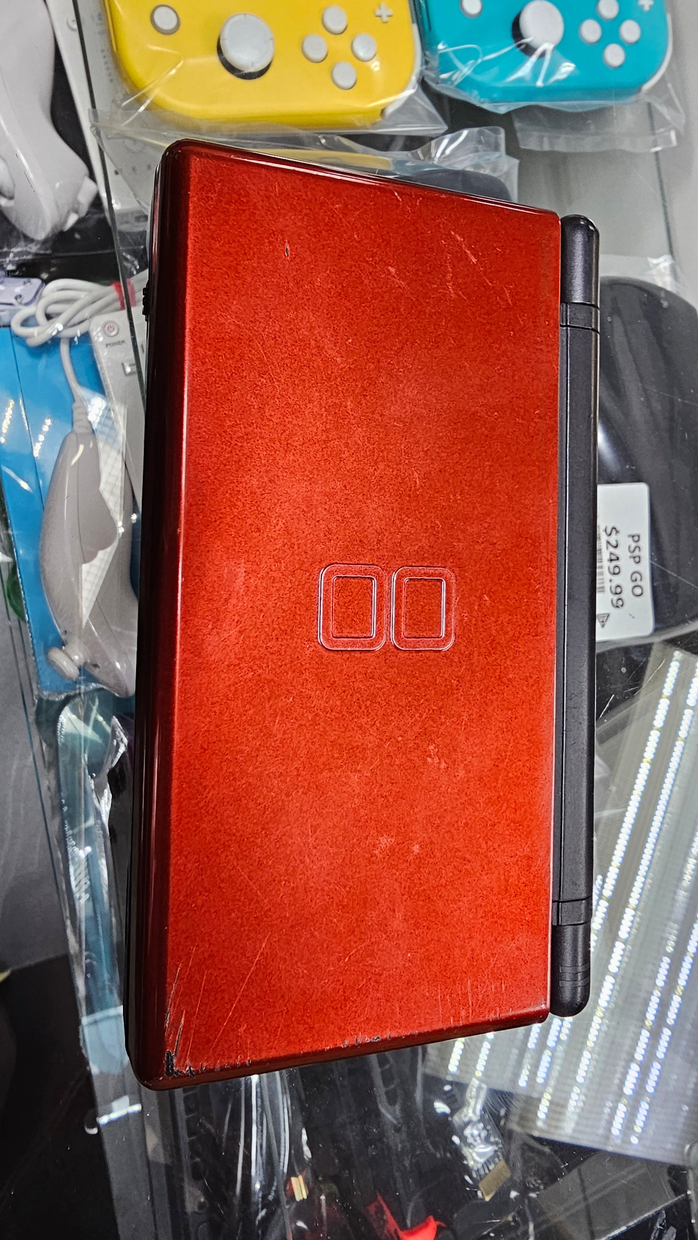 Red DS System Nintendo DS